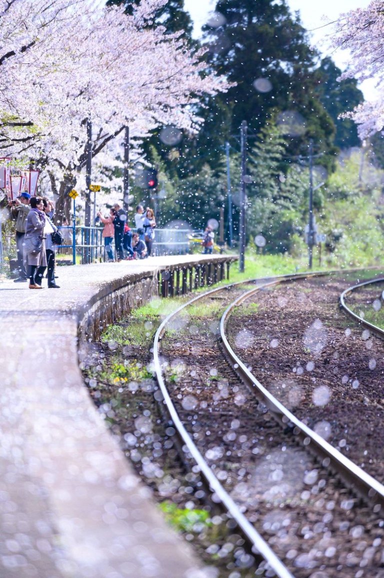 Noto-Kashima Station สถานีรถไฟ ที่สวยเหมือนหลุดเข้าไปใน Anime ...